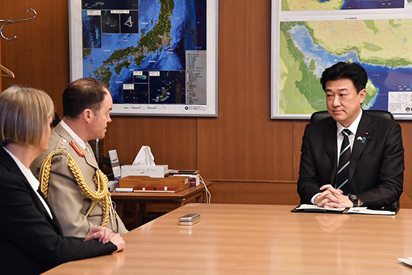 Defense Minister Kihara received a courtesy call from Gen Sir Patrick ...