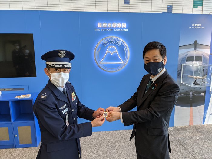 Parliamentary Vice-Minister Onishi visited JASDF Fuchu Air Base | Japan ...