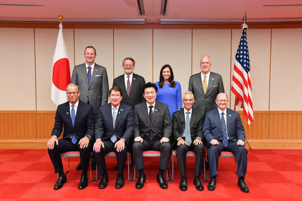 Defense Minister Kihara received a courtesy call from the U.S ...