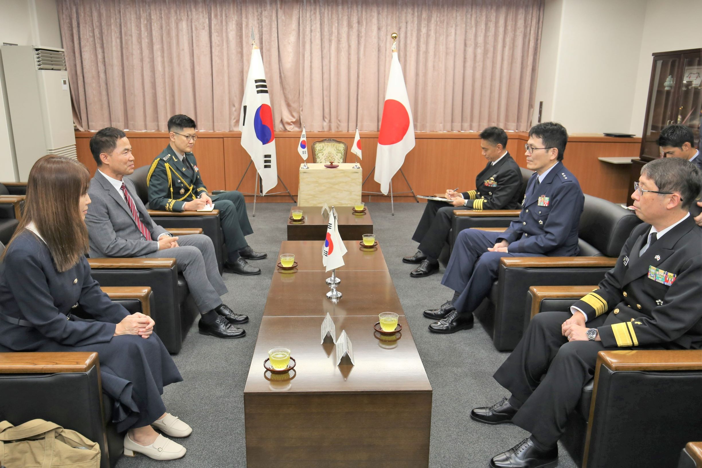 Courtesy Call on LtGen SATO, Commandant of JSC