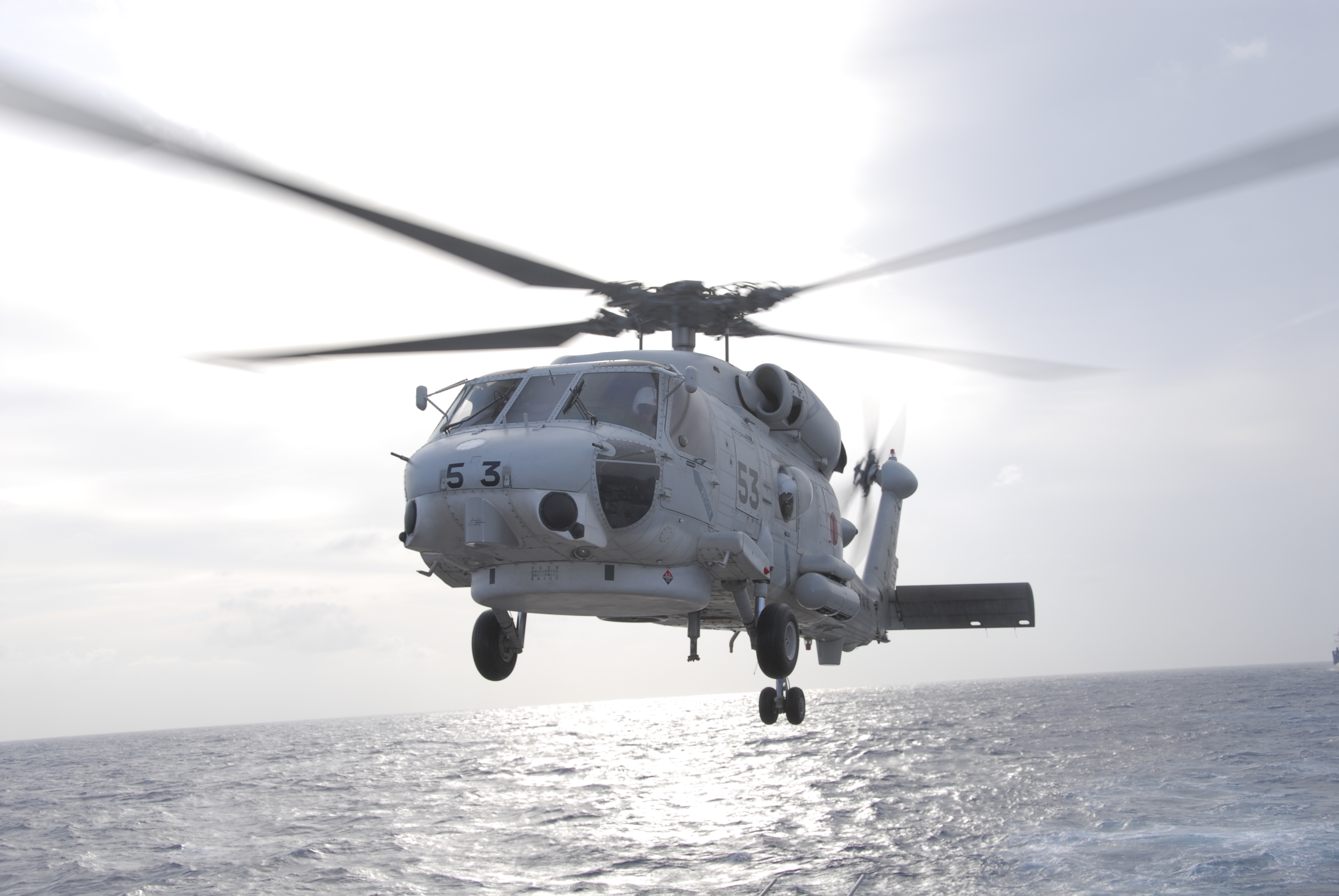 哨戒機「SH－60J」｜航空機（回転翼）｜装備品｜海上自衛隊 〔JMSDF〕 オフィシャルサイト