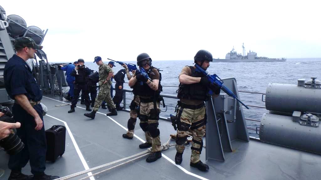 JS Myoko(DDG-175) conduct bilateral training with the U.S. Navy